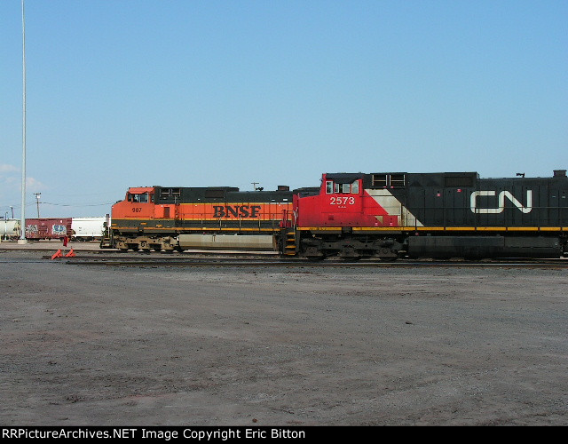 American and Canadian Dash 9s